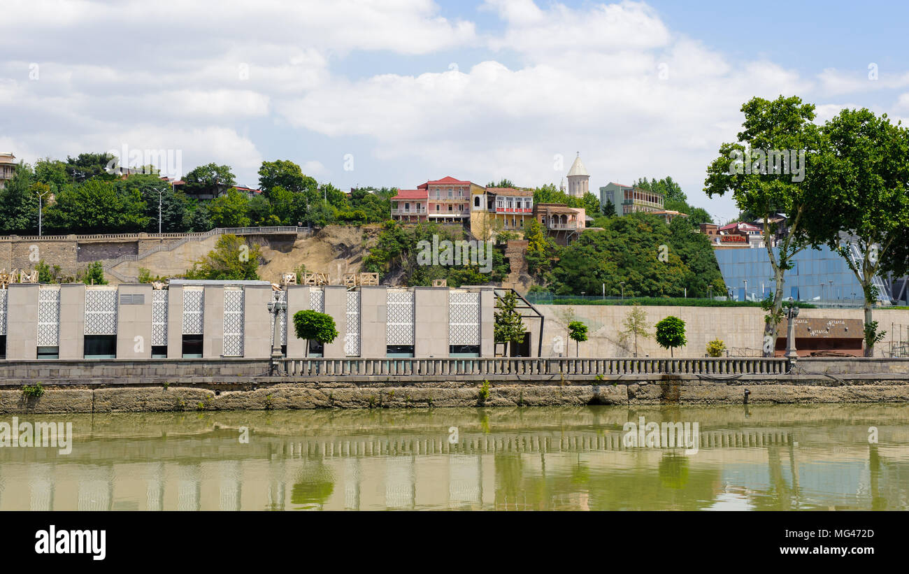 River Mtkvari in Tbilisi Stock Photo - Alamy