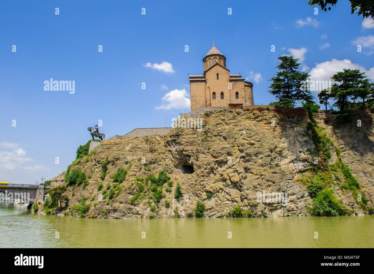Metekhi Church on the elevated cliff that overlooks the Mtkvari river ...