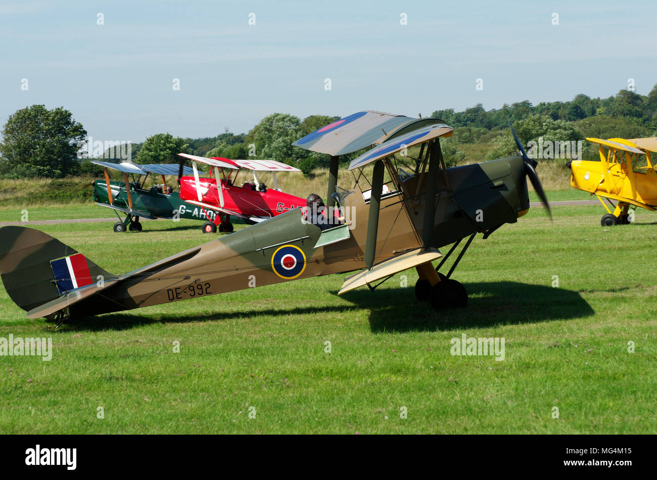 Tiger moth aircraft ww2 hi-res stock photography and images - Alamy
