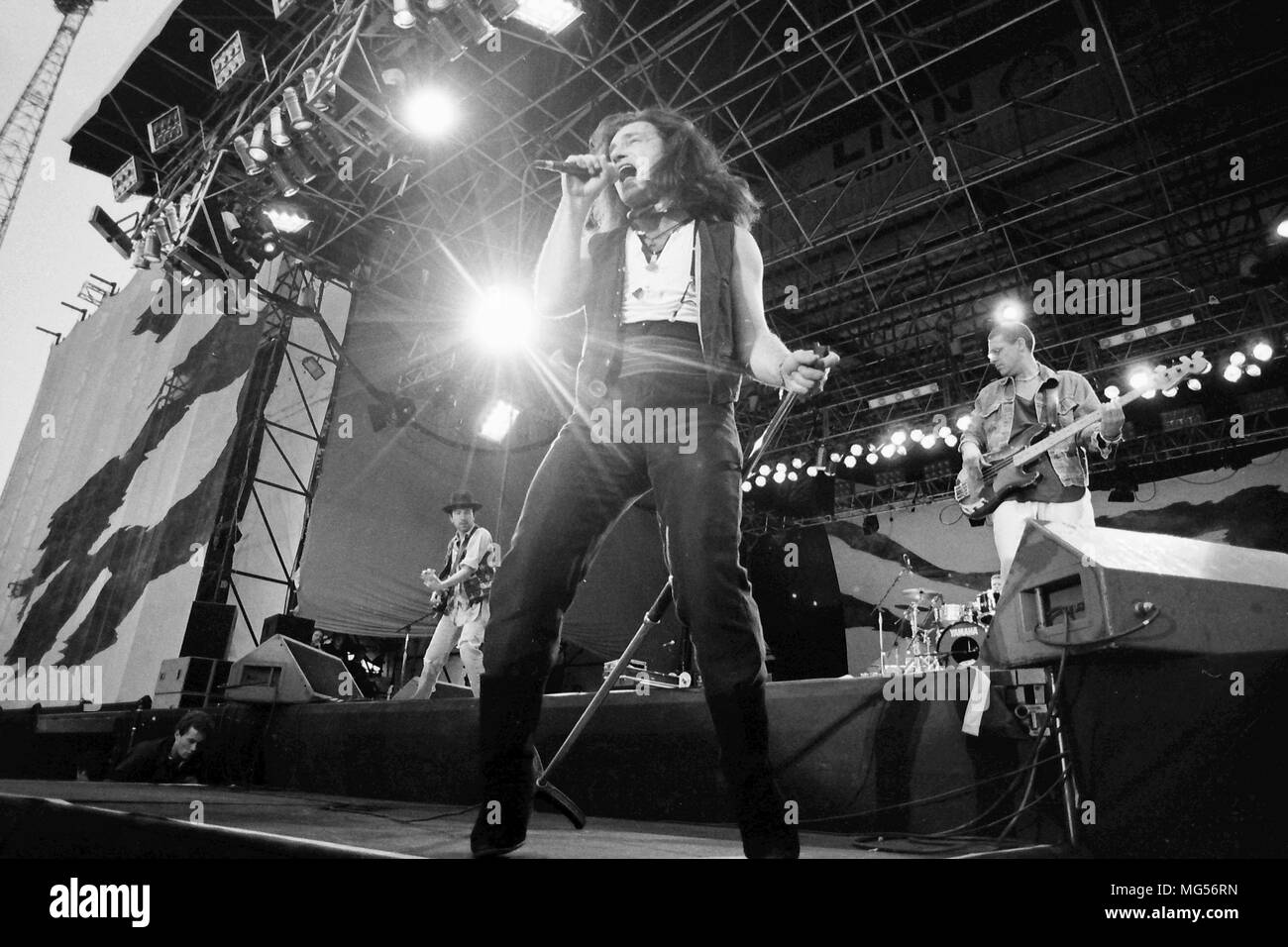 U2 classic pop concert 1990 Leeds/credit Simon Dewhurst for Hickes ...