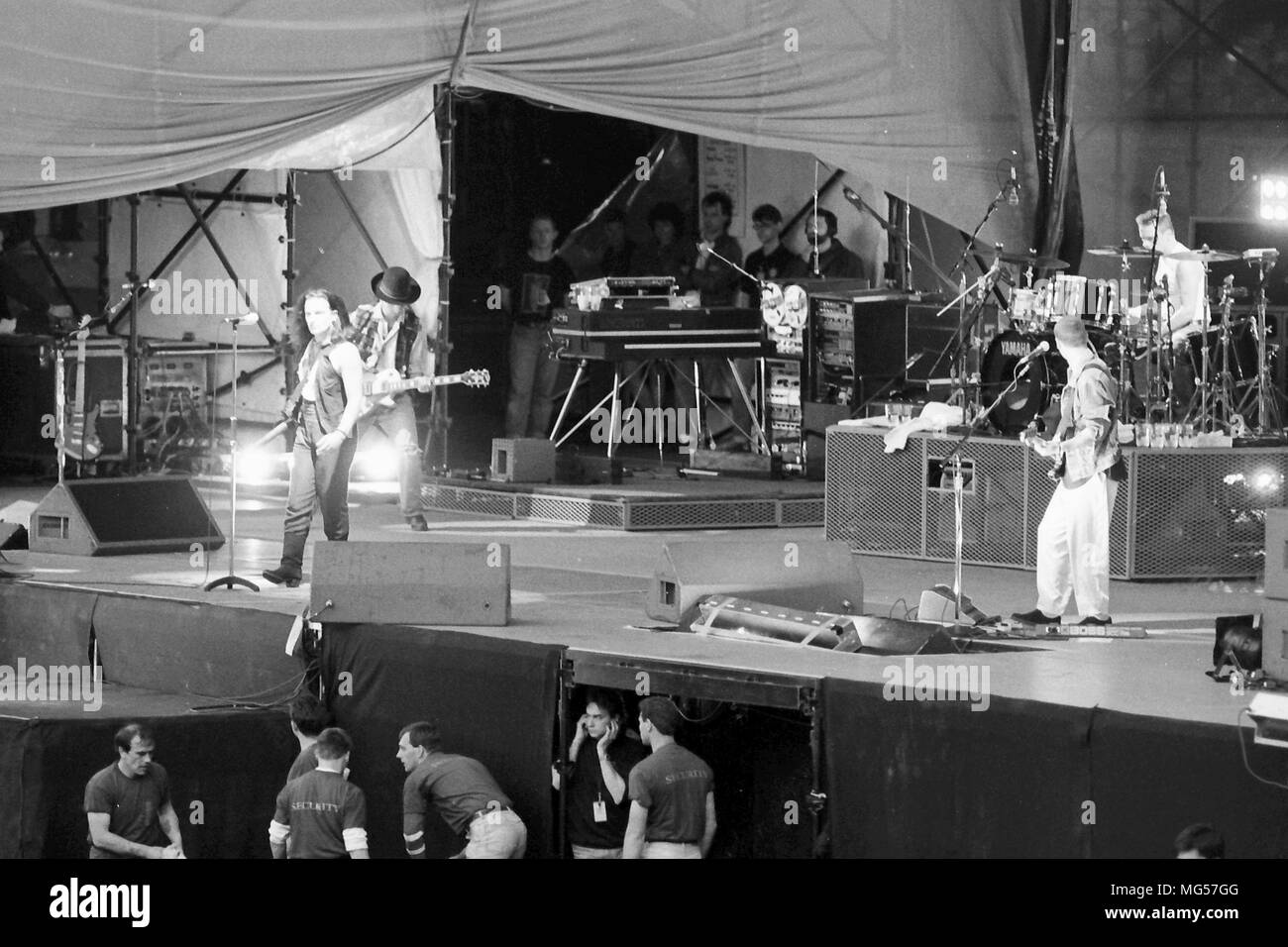 U2 hi-res stock photography and images - Alamy