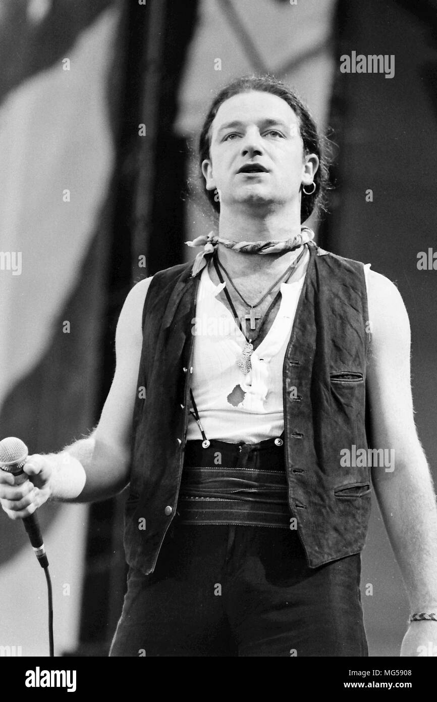 U2 classic pop concert Elland Road 1990/credit: Simon Dewhurst for ...