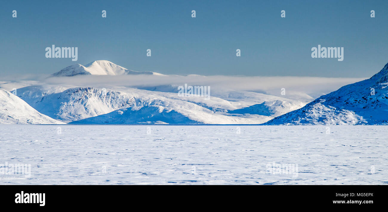 Panormic landscape of fjord and mountains, Baffin Island, Nunavut ...