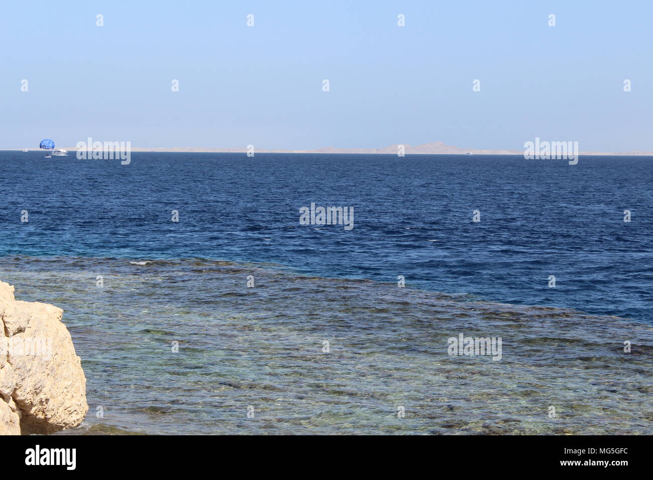 Red sea reef aerial hi-res stock photography and images - Alamy