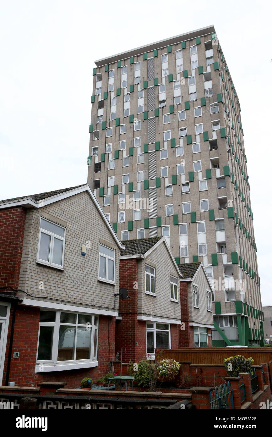 Tower blocks of flats in East London Stock Photo - Alamy