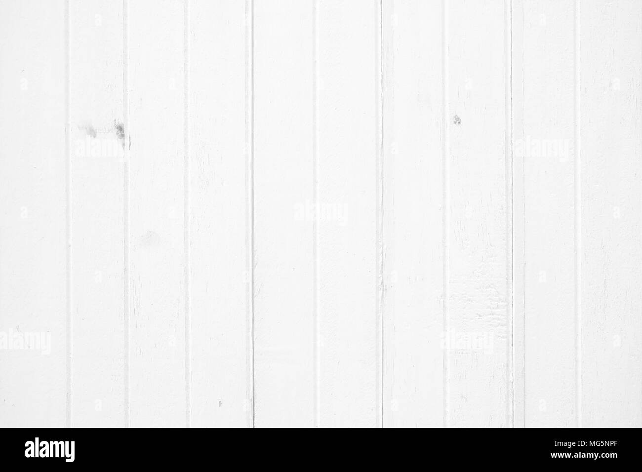 White wood fence hi-res stock photography and images - Alamy