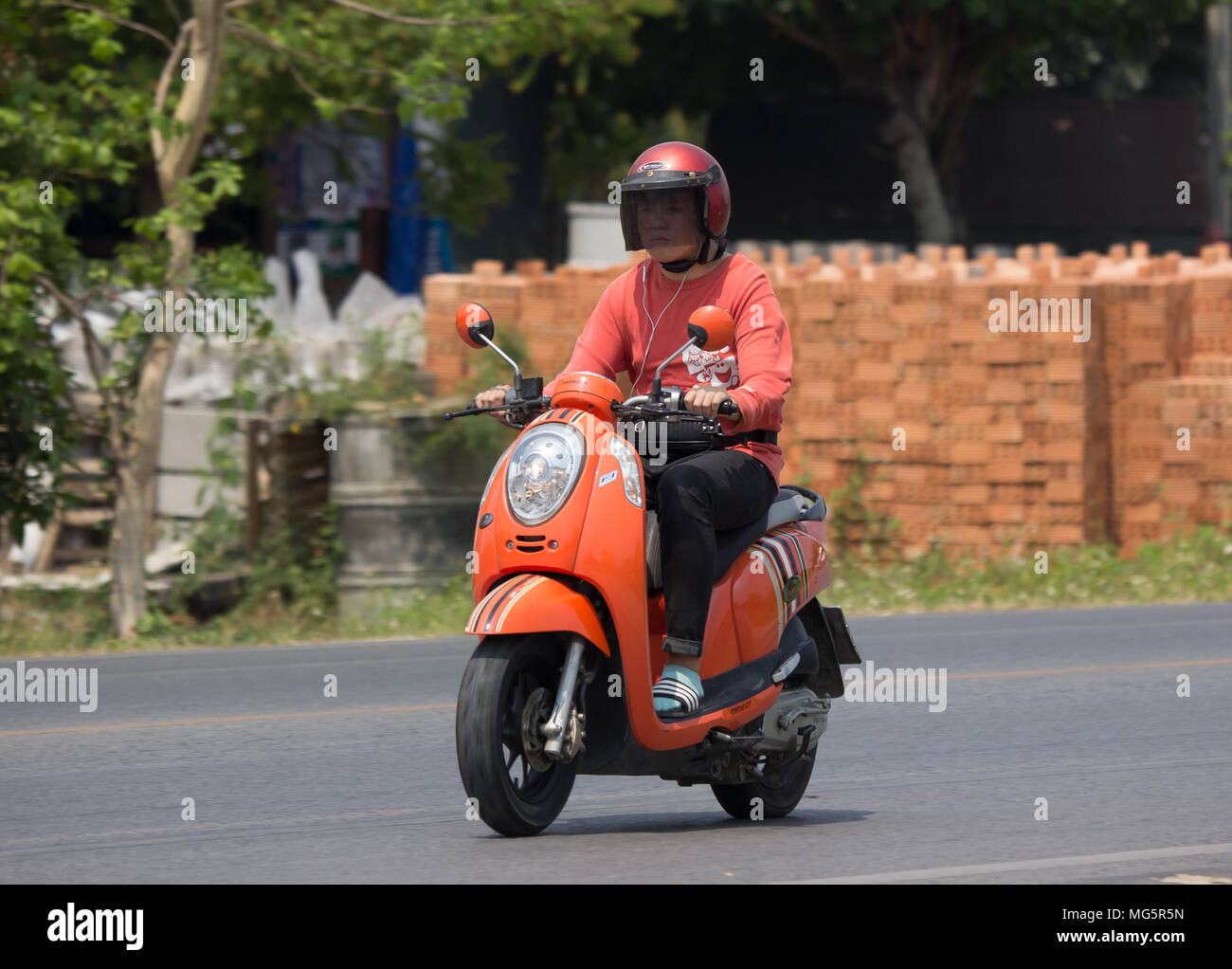 Honda scoopy hi-res stock photography and images - Alamy