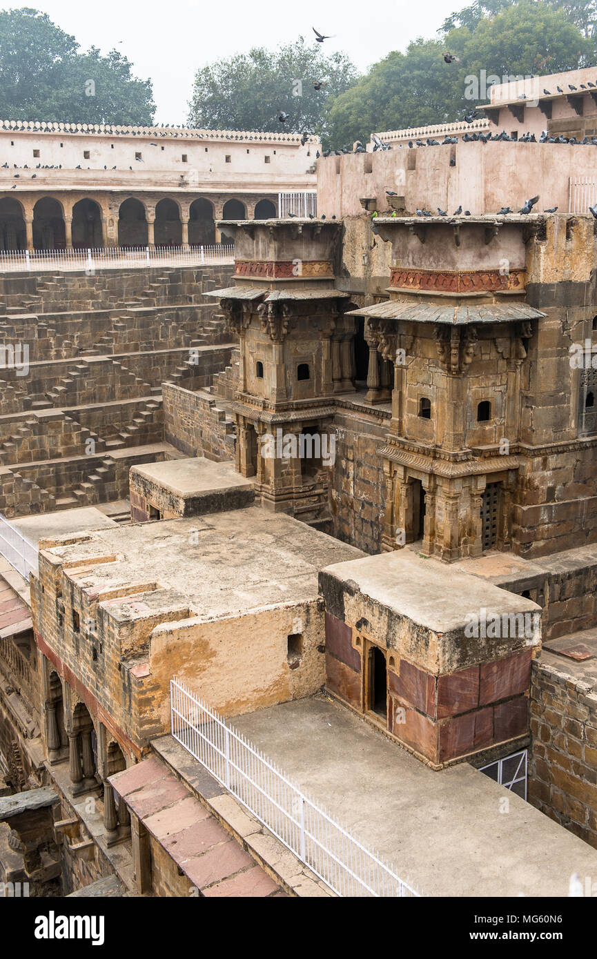 Chanda dynasty hi-res stock photography and images - Alamy