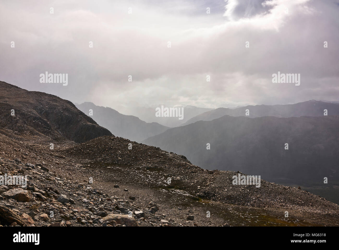 Drizzling scene hi-res stock photography and images - Alamy