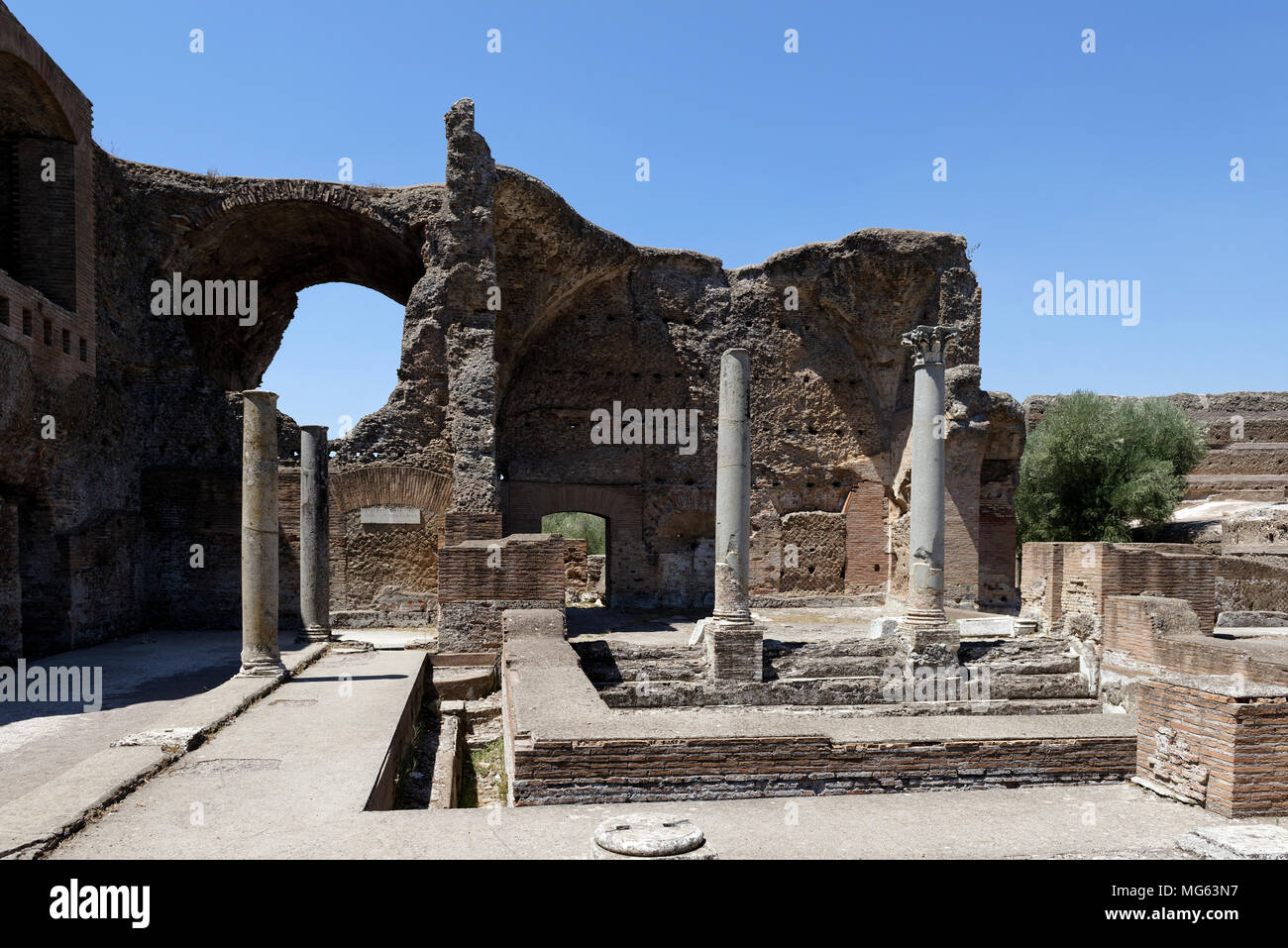 The Thermae con Heliocaminus which are the oldest baths at Villa ...
