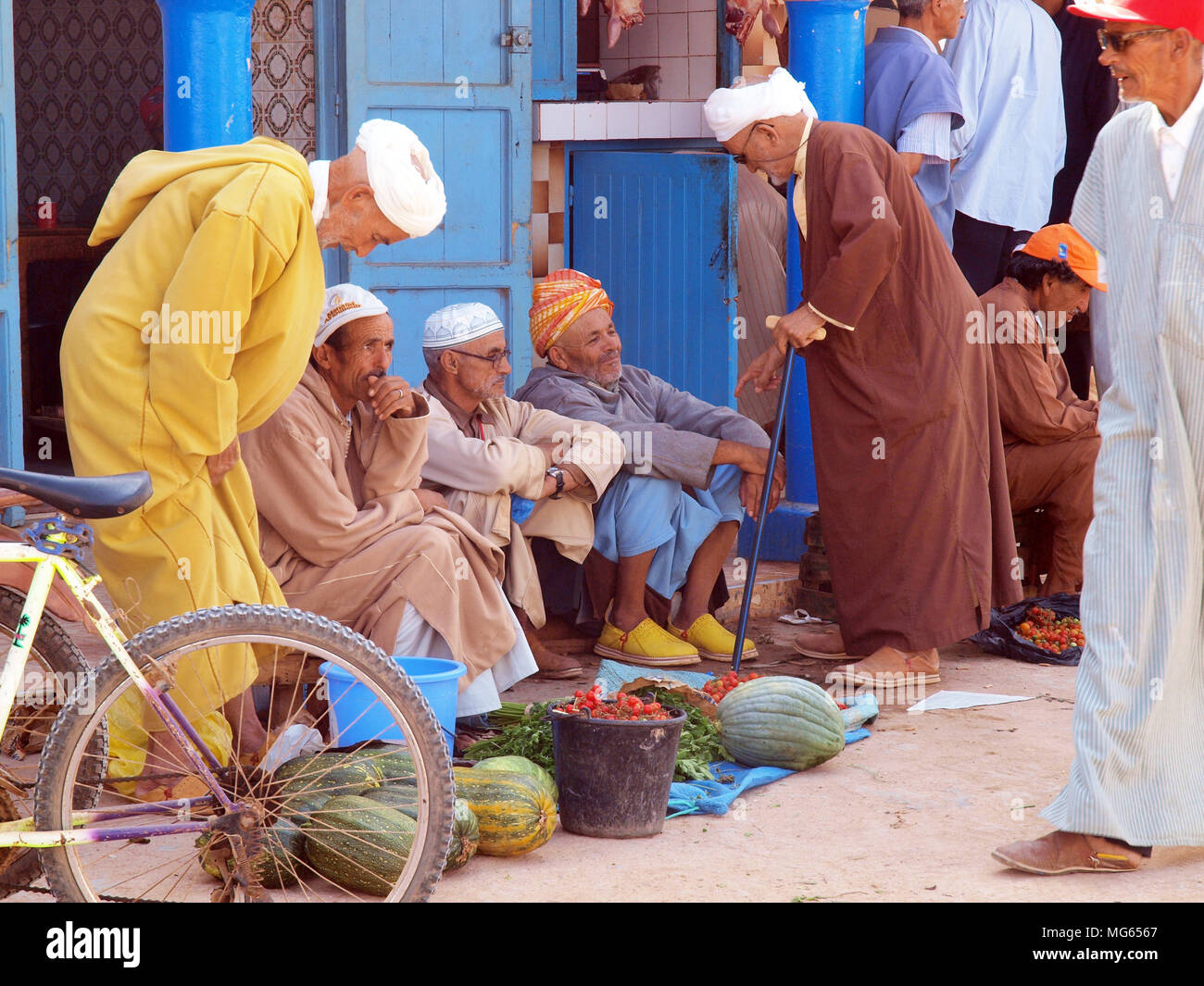Morocco fruit market hi-res stock photography and images - Alamy