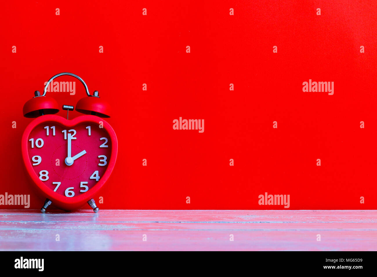 14 oclock hi-res stock photography and images - Alamy