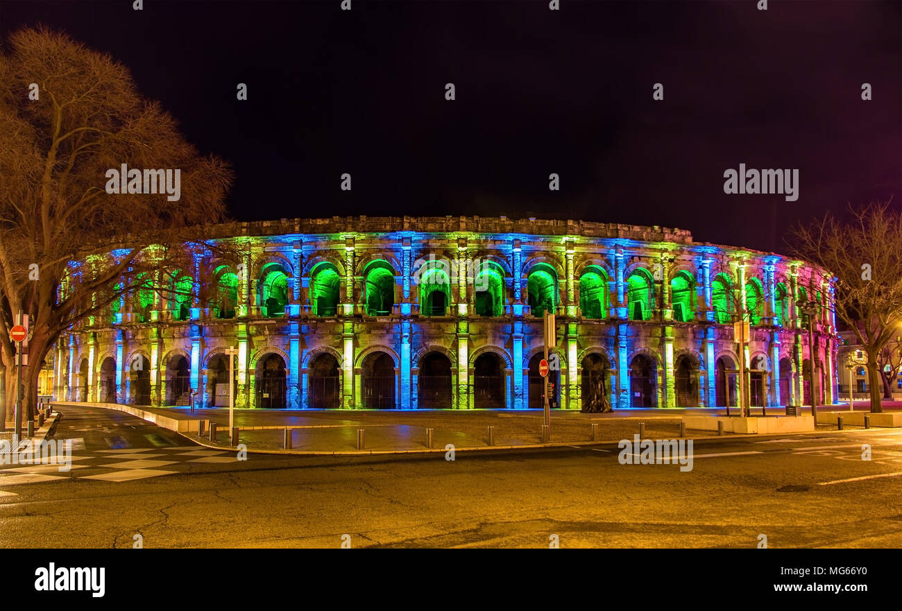 Roman amphitheatre, Arena of Nimes, in the evening - France Stock Photo ...