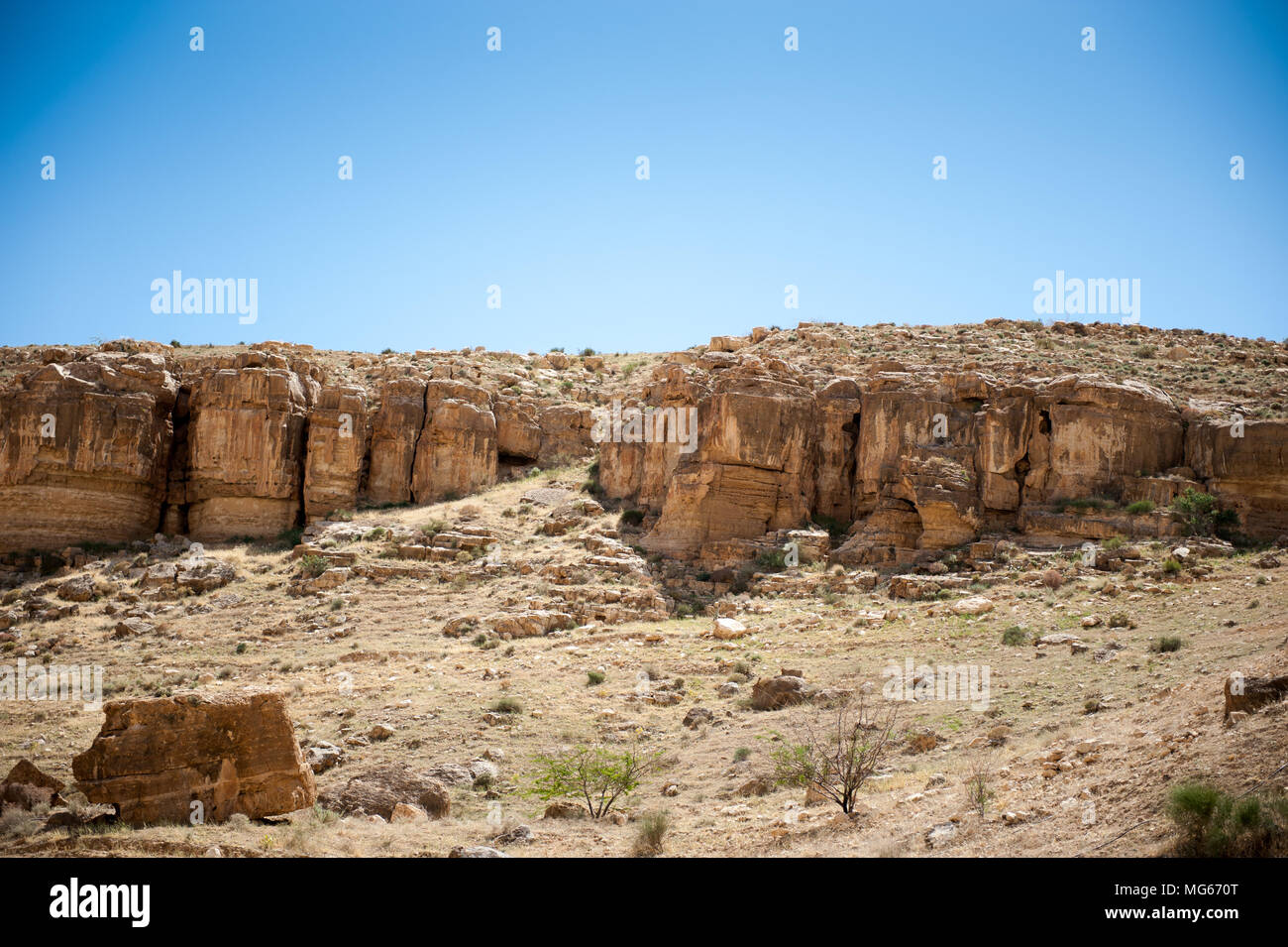 Dunes of the desert in Jordan Stock Photo - Alamy