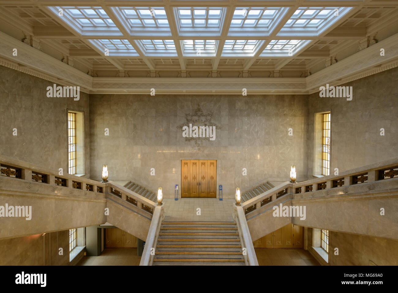 Tokyo city hall hi-res stock photography and images - Alamy