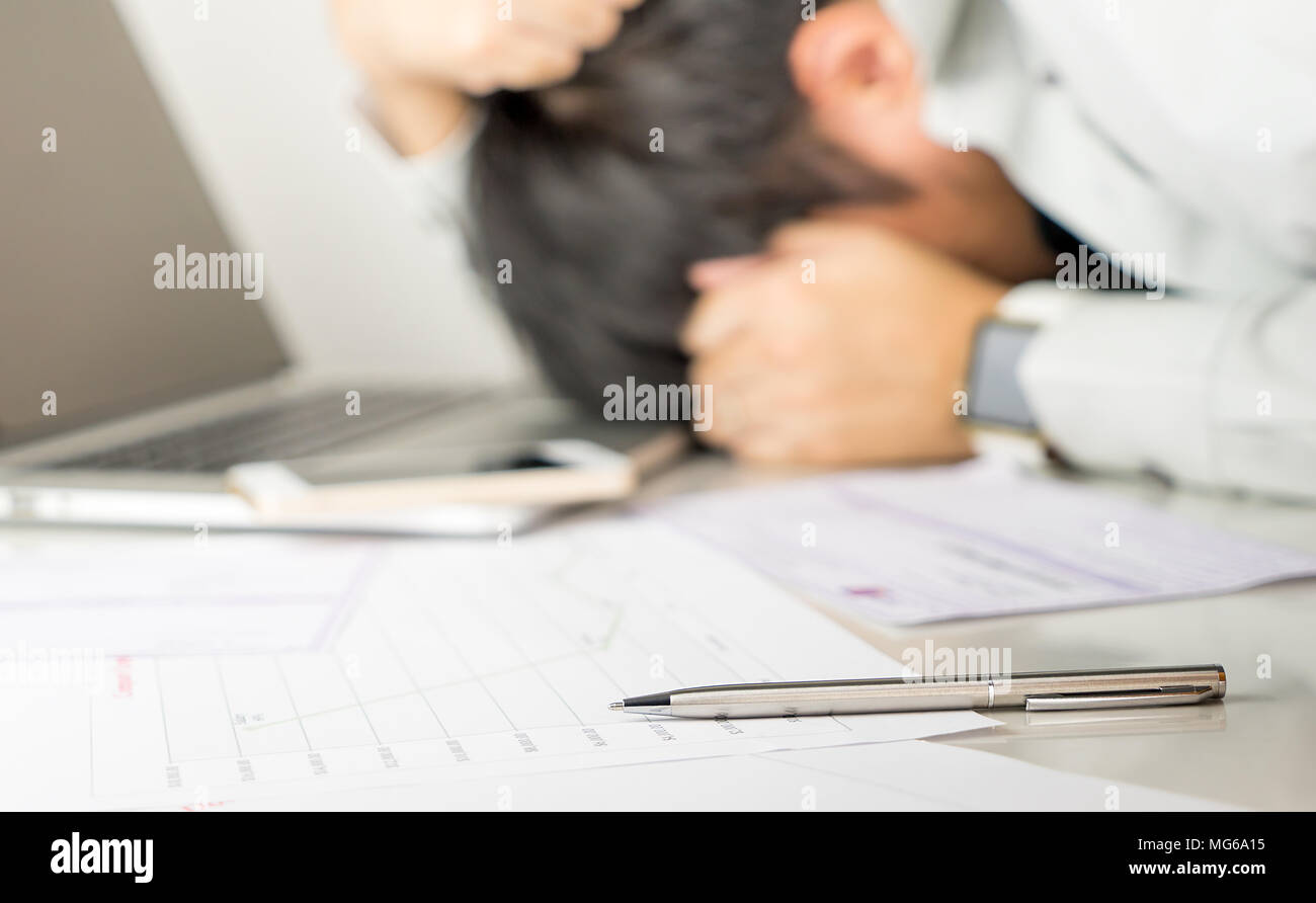 Young stressed out office hi-res stock photography and images - Alamy