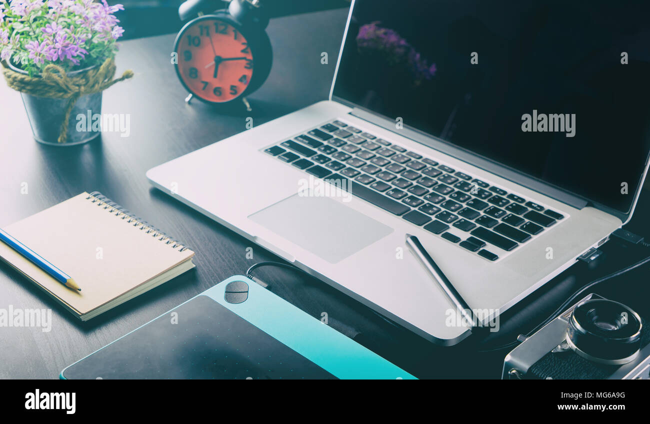 Photographer Working desk with computer and tools Stock Photo - Alamy