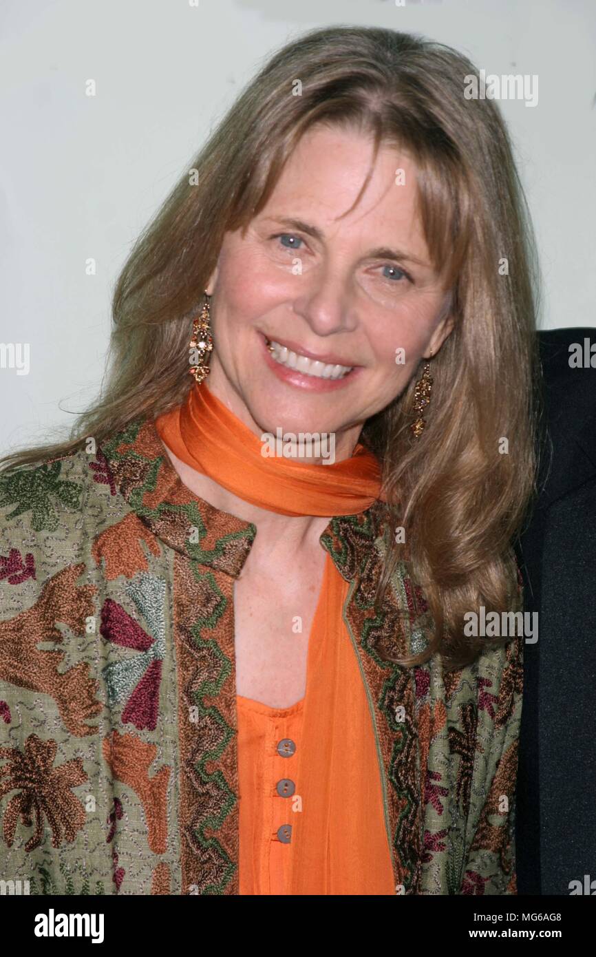 Actress lindsay wagner hi-res stock photography and images - Alamy