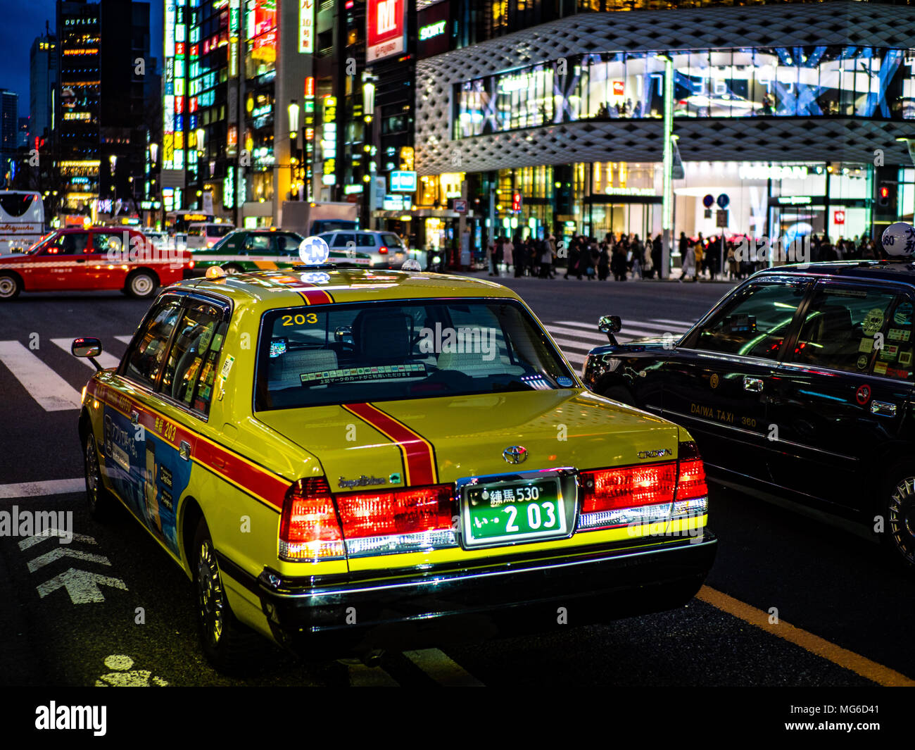 Tokyo taxi japan hi-res stock photography and images - Alamy