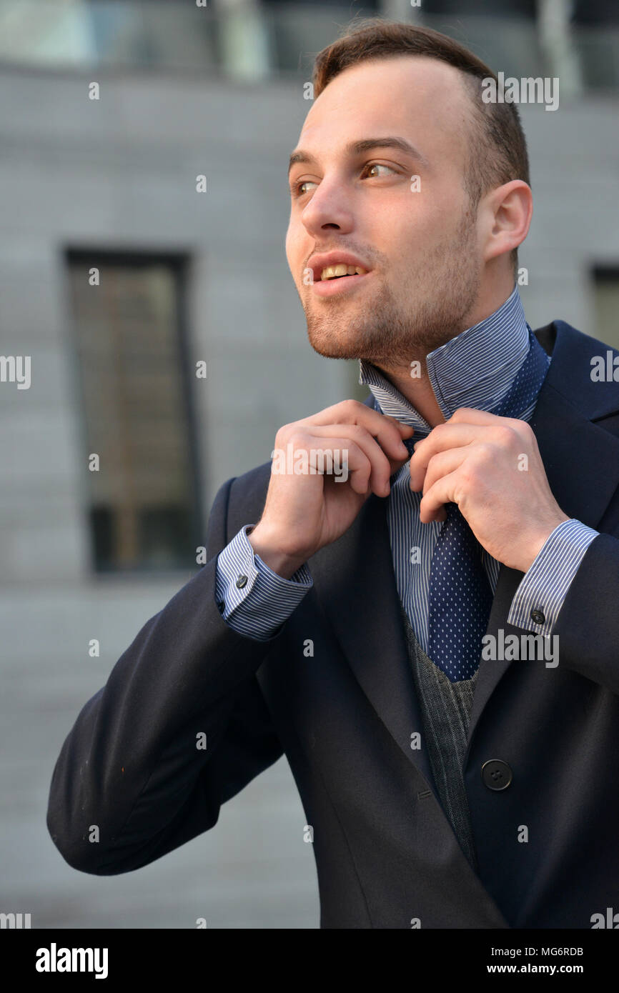 Young businessman wearing shirt and tie hi-res stock photography and ...
