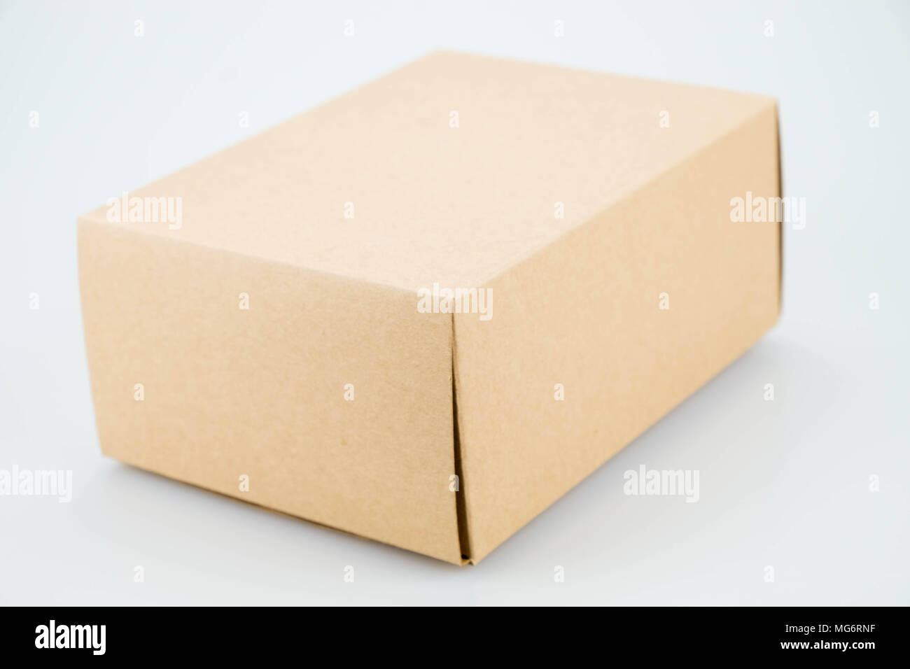 box on white background Stock Photo - Alamy
