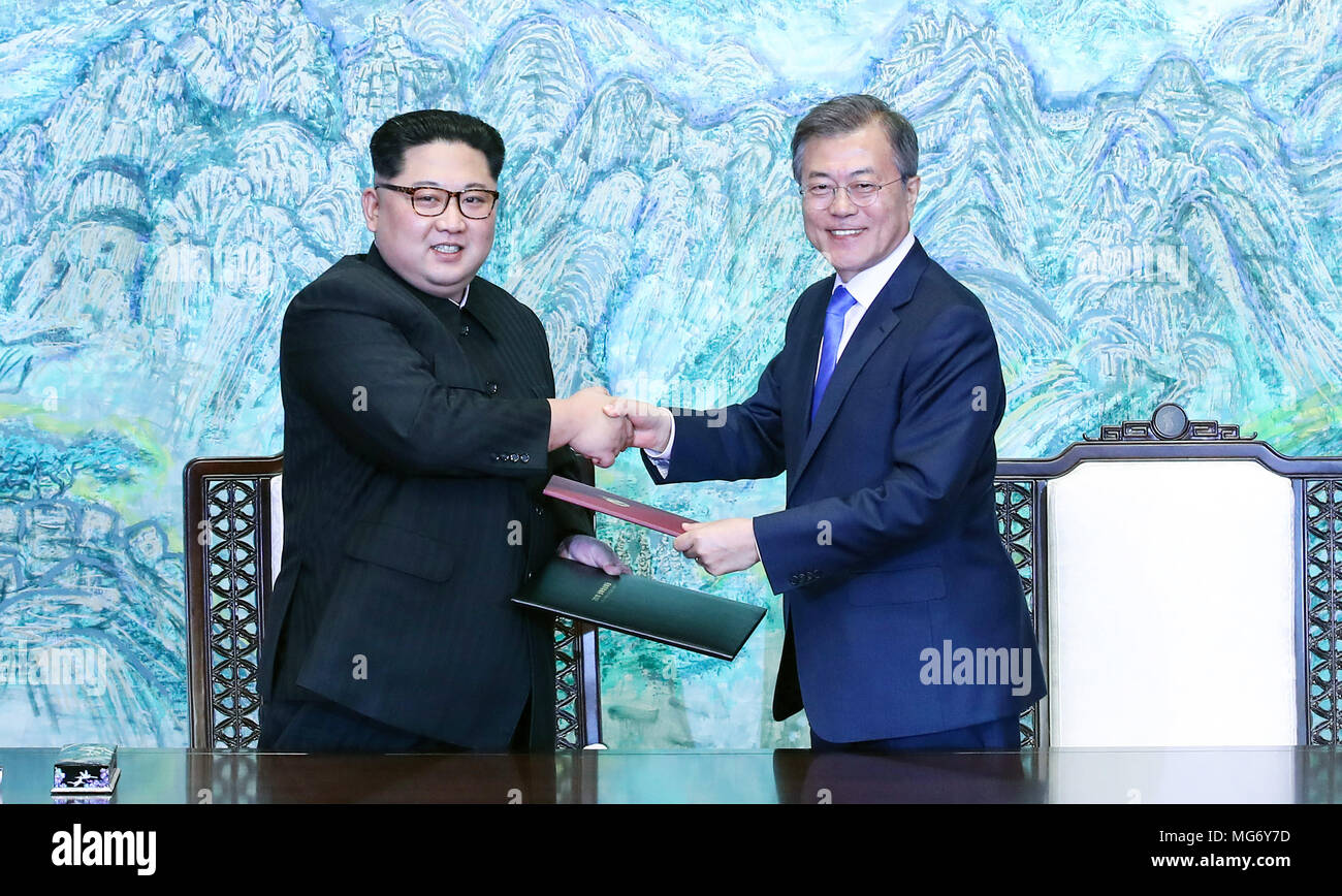 Panmunjom, Peace House on the South Korean side of Panmunjom. 27th Apr ...