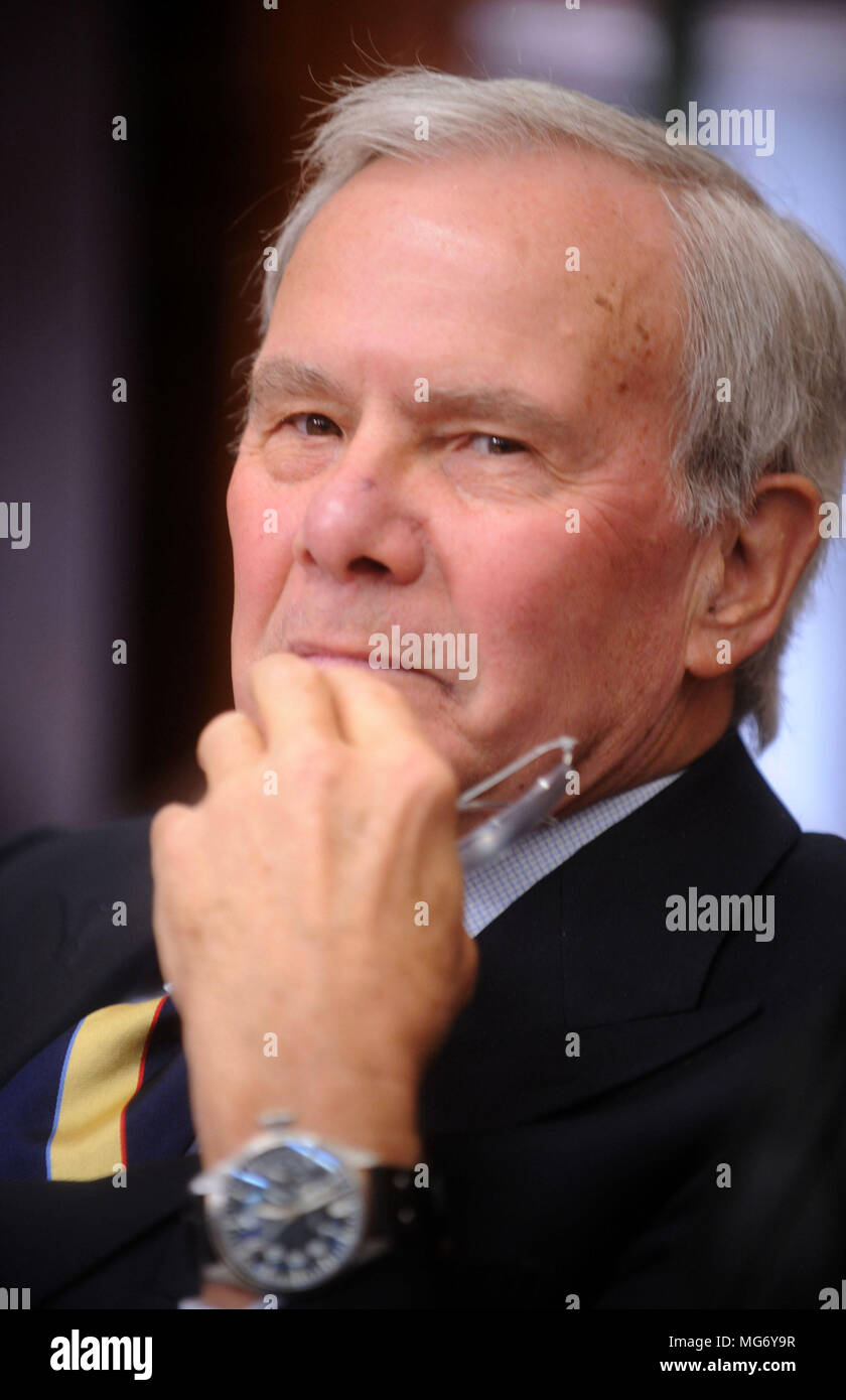 Tom brokaw hi-res stock photography and images - Alamy