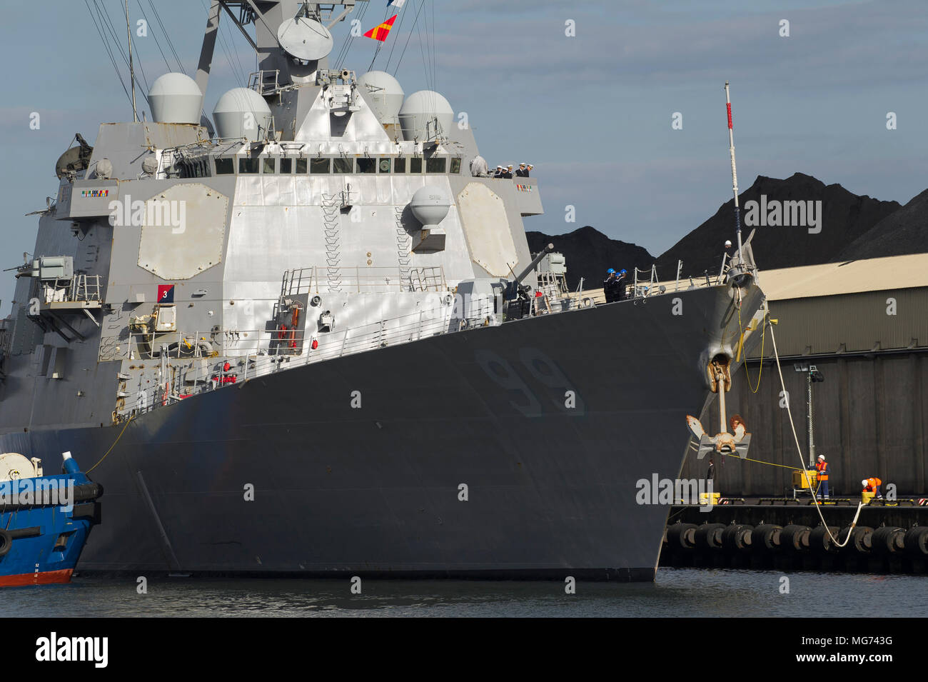 Arleigh burke class guided missile destroyer uss farragut ddg 99 hi-res ...