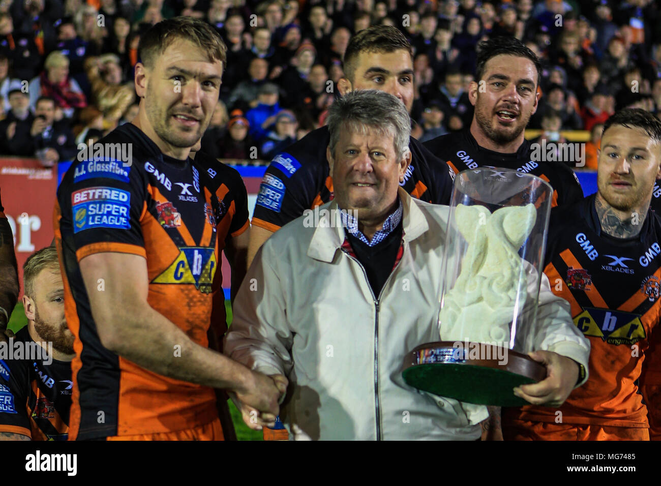 Wakefield trophy hi-res stock photography and images - Alamy