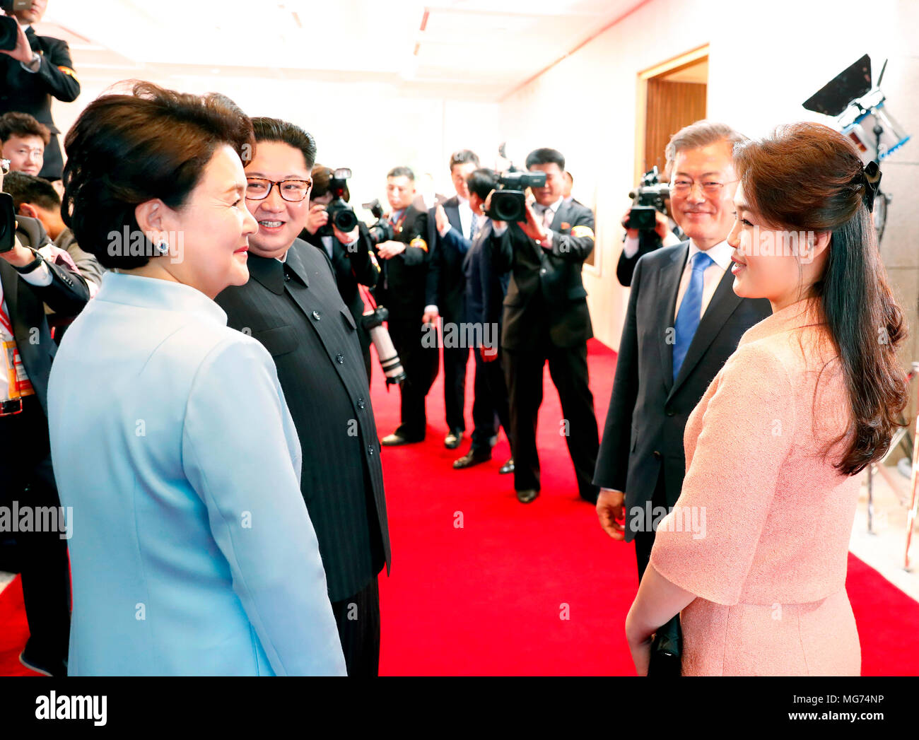 Kim jung sook hi-res stock photography and images - Alamy