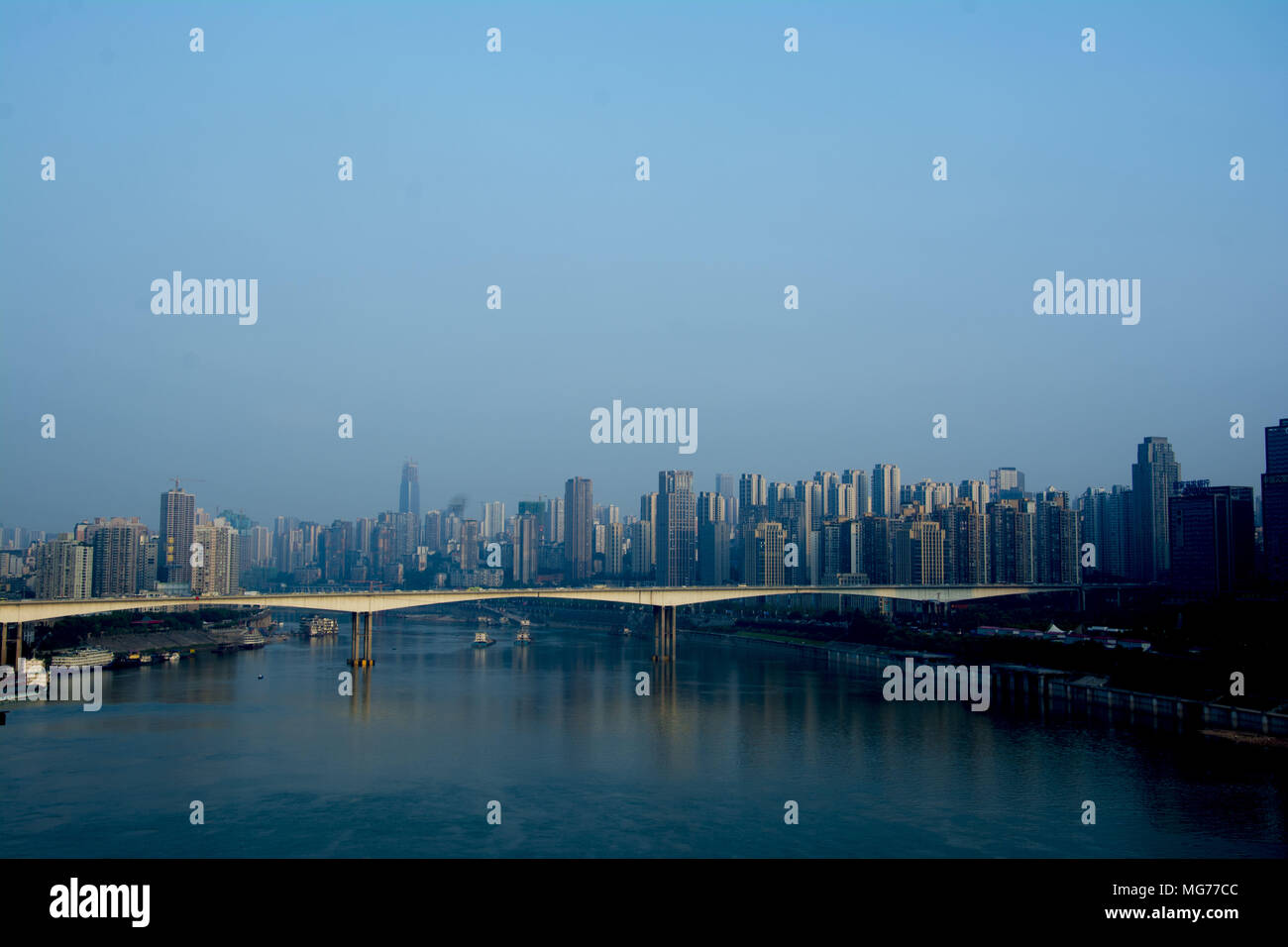 The qiansimen jialing river bridge hi-res stock photography and images ...