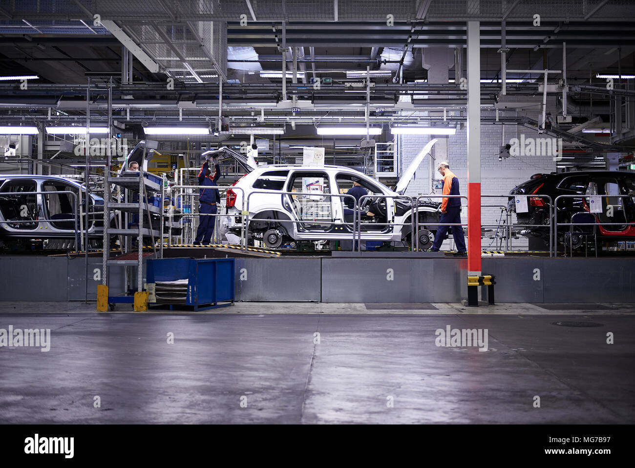 Volvo factory gothenburg sweden hi-res stock photography and images - Alamy