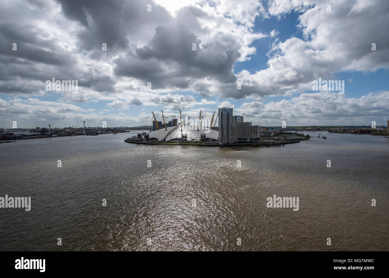 O2 on the Thames Stock Photo - Alamy