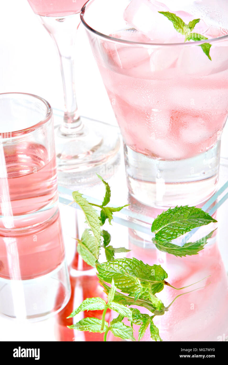 Highball cocktails hi-res stock photography and images - Alamy