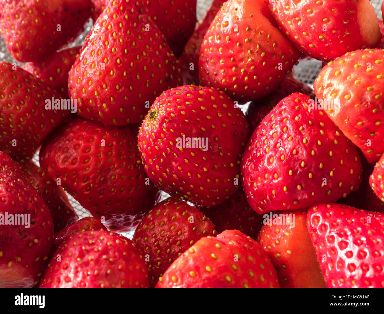 Strawberries texture background Stock Photo - Alamy