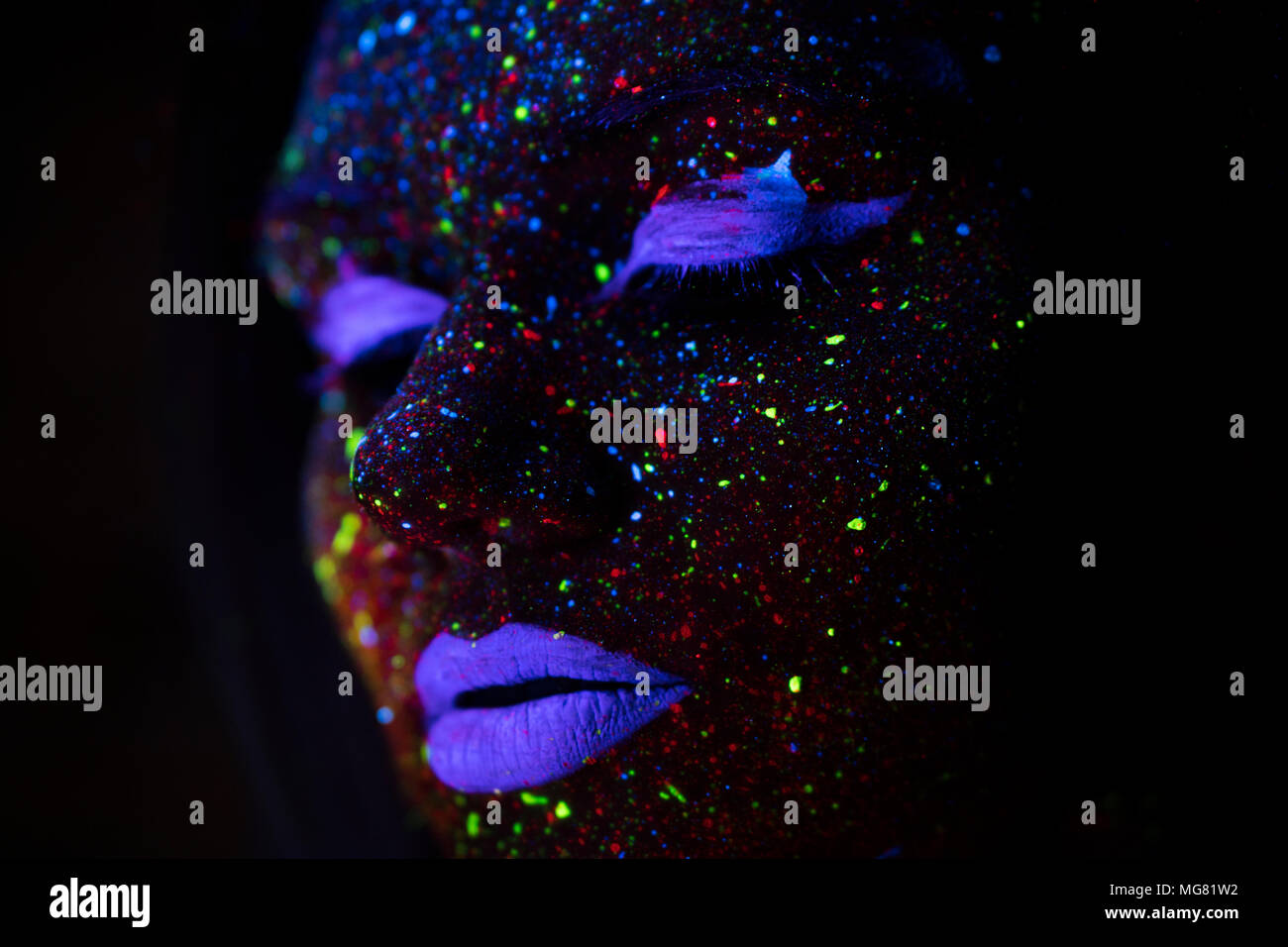 Portrait of Beautiful Fashion Woman in Neon UF Light. Model Girl with ...