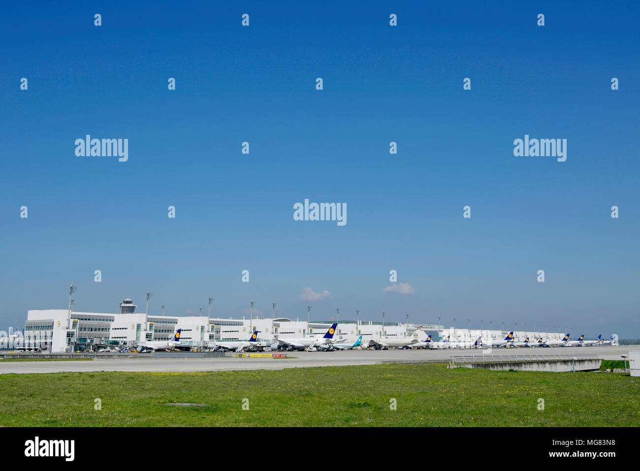 Terminal 2, Tower, Line Up, Overview, View, Panorama, Aircraft ...