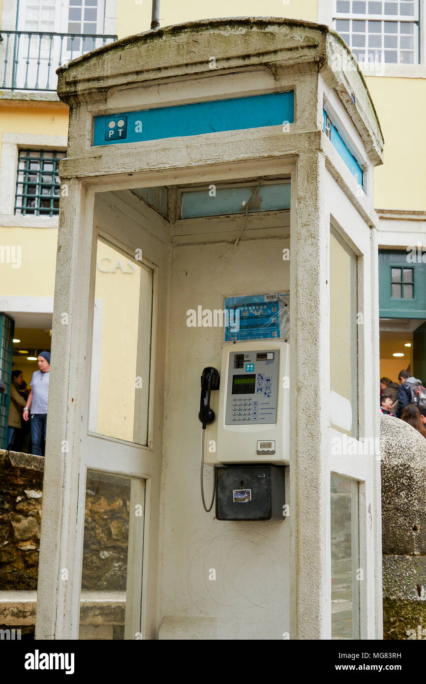 Cabine telephonique hi-res stock photography and images - Alamy