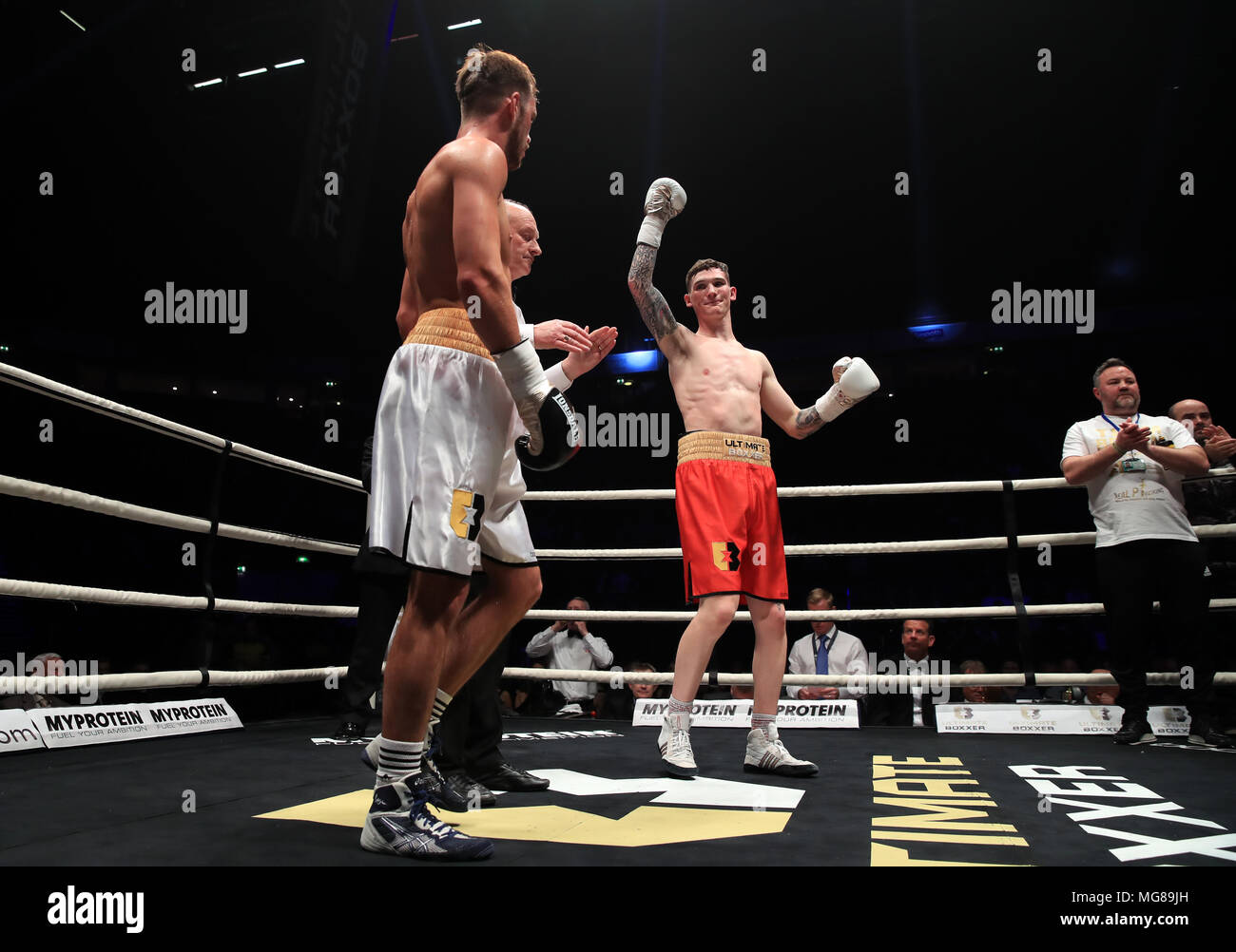 Drew Brown (right) celebrates beating Jimmy Cooper in Quarter-Final 1 ...