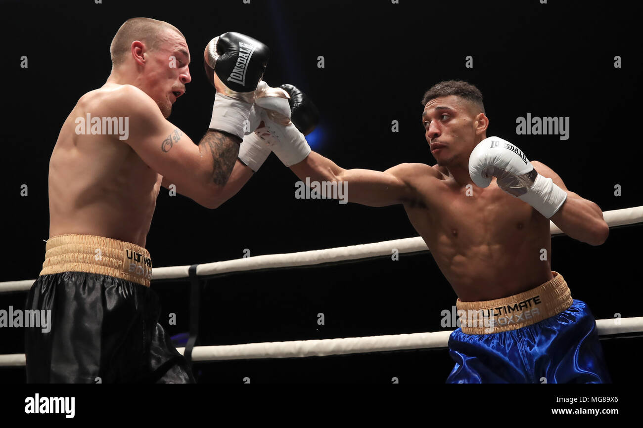 Sam Evans (left) and Kaisee Benjamin compete in Quarter-Final 2 of the ...