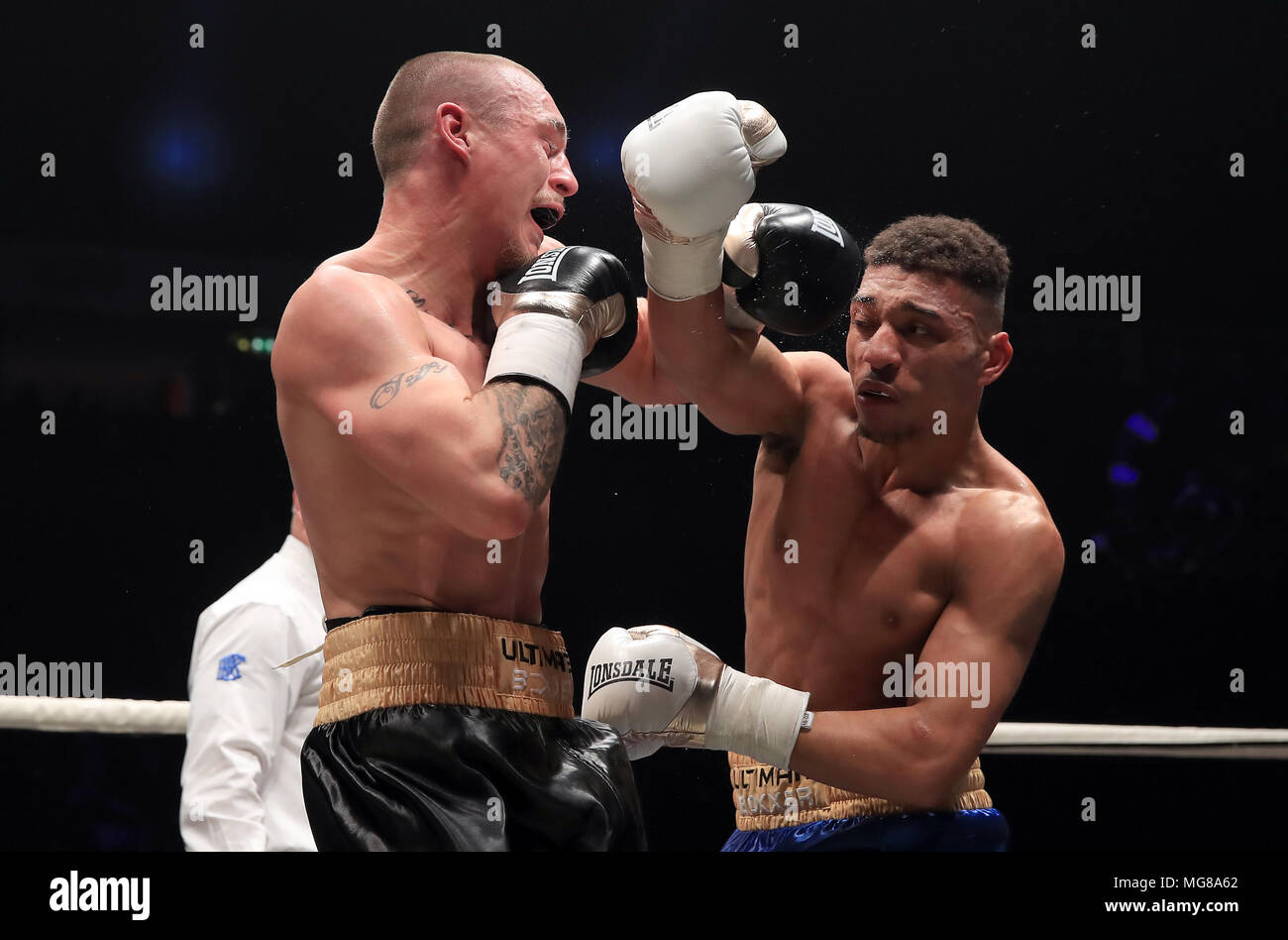 Sam n 2 hi-res stock photography and images - Alamy