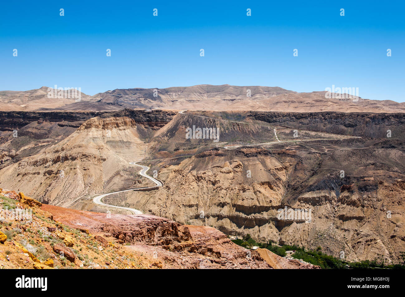 Mountain high way Stock Photo - Alamy