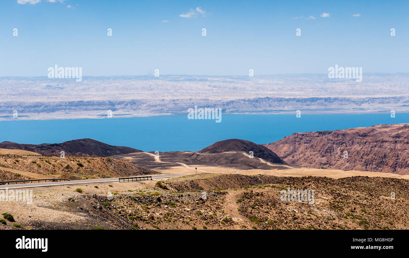 Dead Sea and the nature of a desert in Jordan Stock Photo - Alamy