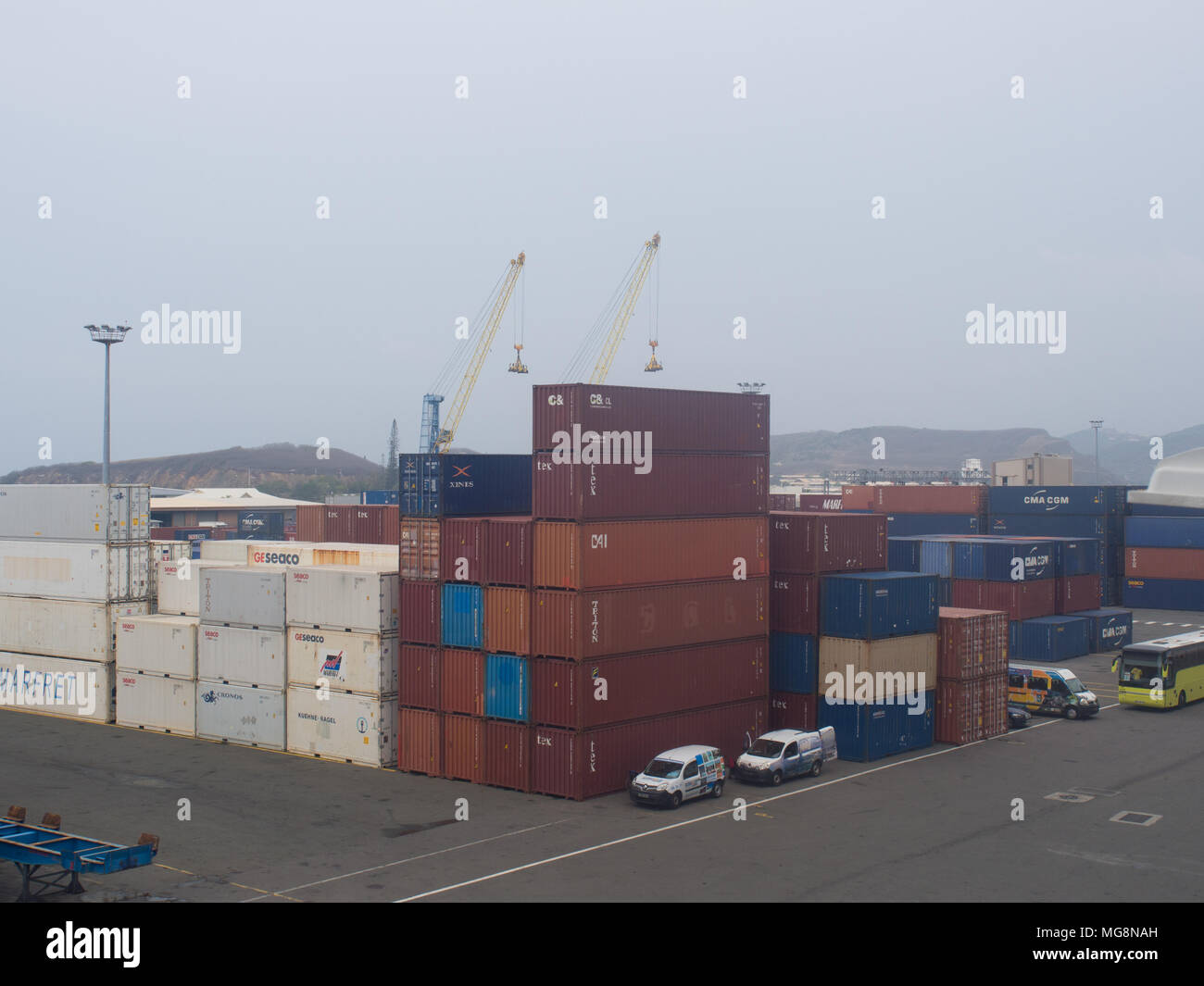 Shipping containers stacked new hi-res stock photography and images - Alamy