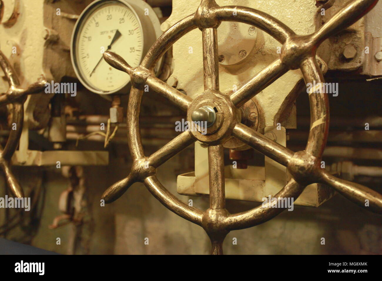 Submarine steering wheel hi-res stock photography and images - Alamy