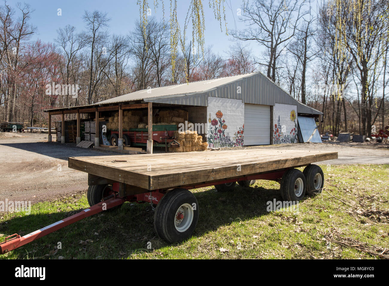Farm wagon hi-res stock photography and images - Alamy