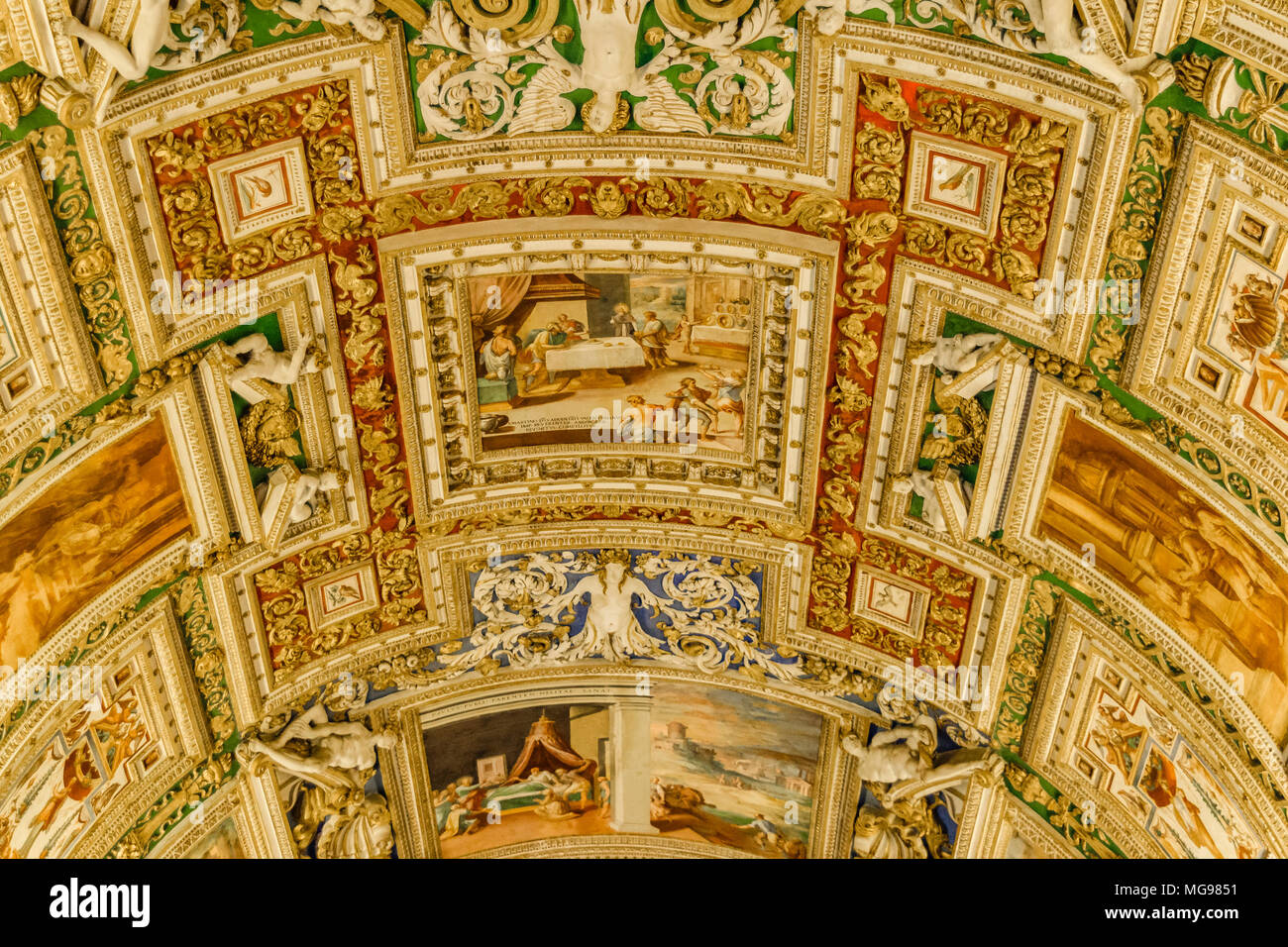 Ceilings of the vatican museums hi-res stock photography and images - Alamy