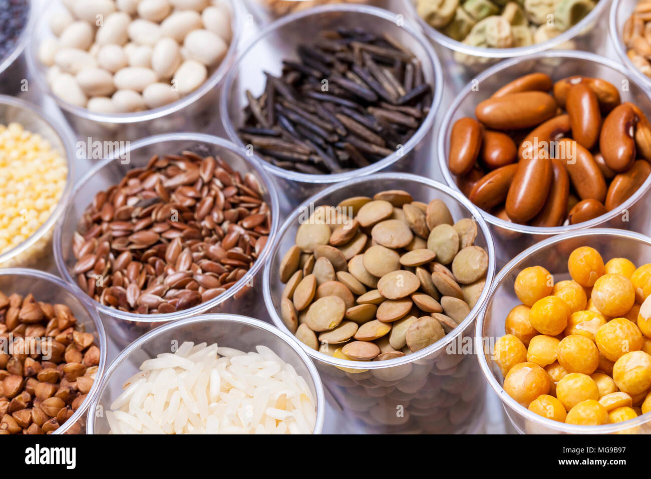 Grains and pulses hi-res stock photography and images - Alamy