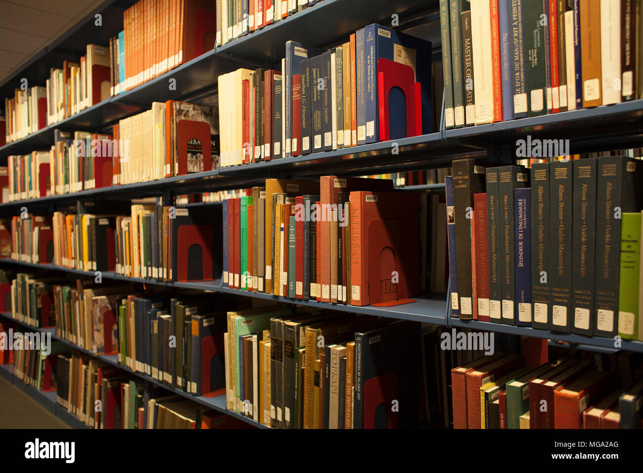 Inside the art library at Smith College Stock Photo - Alamy