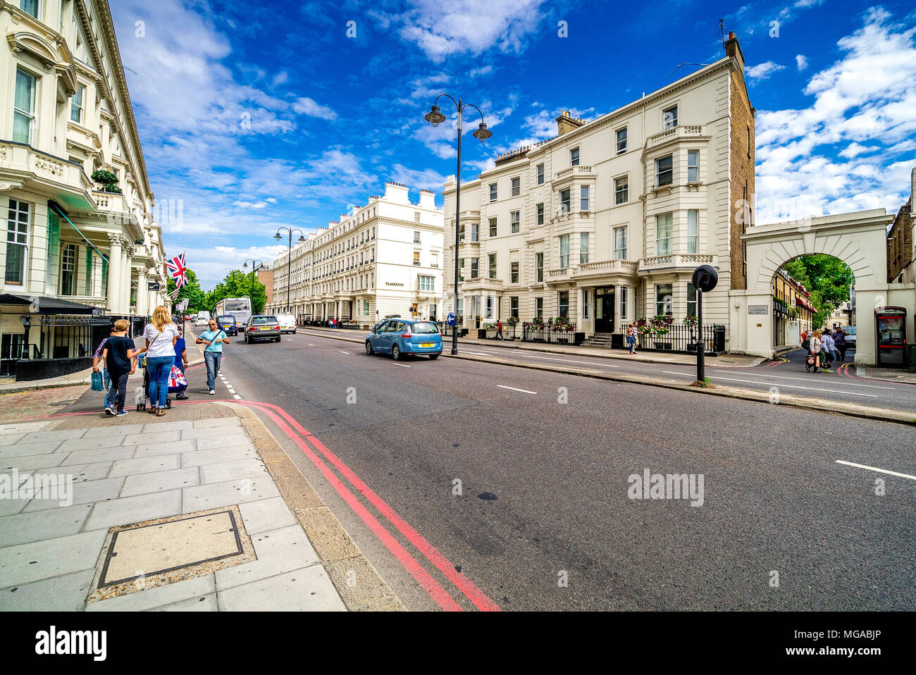 Typical London Street Stock Photo - Alamy